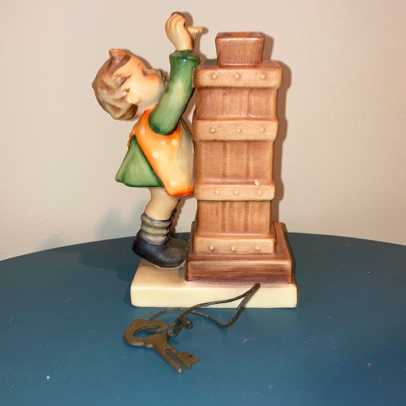 Hummel | Accents | 18 Little Thrifty Hummel With Key | Poshmark